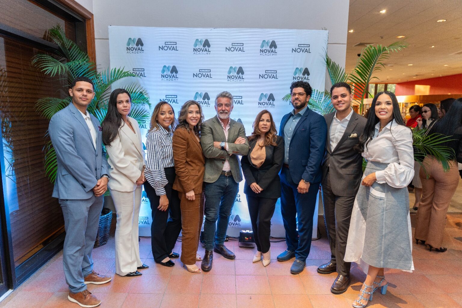 Noval Properties reúne a más de 200 brokers en Santiago y presenta ...